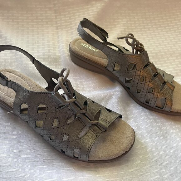 Cobbie Cuddlers | Shoes | Cobbie Cuddlers Silvergrey Ladies Sandals ...